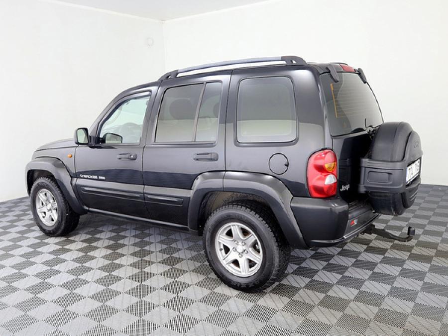Melns Jeep Cherokee 2004 Tallina, ar dzinēja tilpumu 2.80 L un nobraukumu 208 tūkst. km par 2999 €, foto 5 vietnē AUTOMOTO.COM.LV