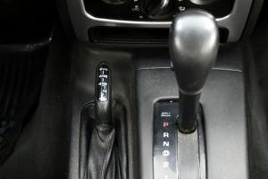 Melns Jeep Cherokee 2004 Tallina, ar dzinēja tilpumu 2.80 L un nobraukumu 208 tūkst. km par 2999 €, foto 9 vietnē AUTOMOTO.COM.LV