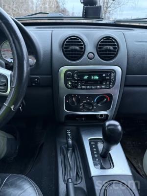 Melns Jeep Cherokee 2004 Jelgava, ar dzinēja tilpumu 2.80 L un nobraukumu 280 tūkst. km par 4100 €, foto 5 vietnē AUTOMOTO.COM.LV