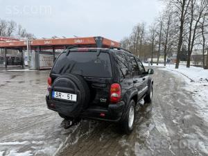 Melns Jeep Cherokee 2004 Jelgava, ar dzinēja tilpumu 2.80 L un nobraukumu 280 tūkst. km par 4100 €, foto 13 vietnē AUTOMOTO.COM.LV