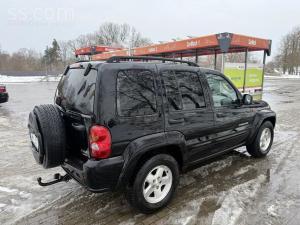 Melns Jeep Cherokee 2004 Jelgava, ar dzinēja tilpumu 2.80 L un nobraukumu 280 tūkst. km par 4100 €, foto 14 vietnē AUTOMOTO.COM.LV