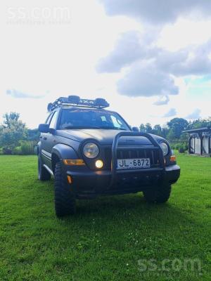 Melns Jeep Cherokee 2005 Kuldīga, ar dzinēja tilpumu 2.80 L un nobraukumu 301 tūkst. km par 4300 €, foto 8 vietnē AUTOMOTO.COM.LV