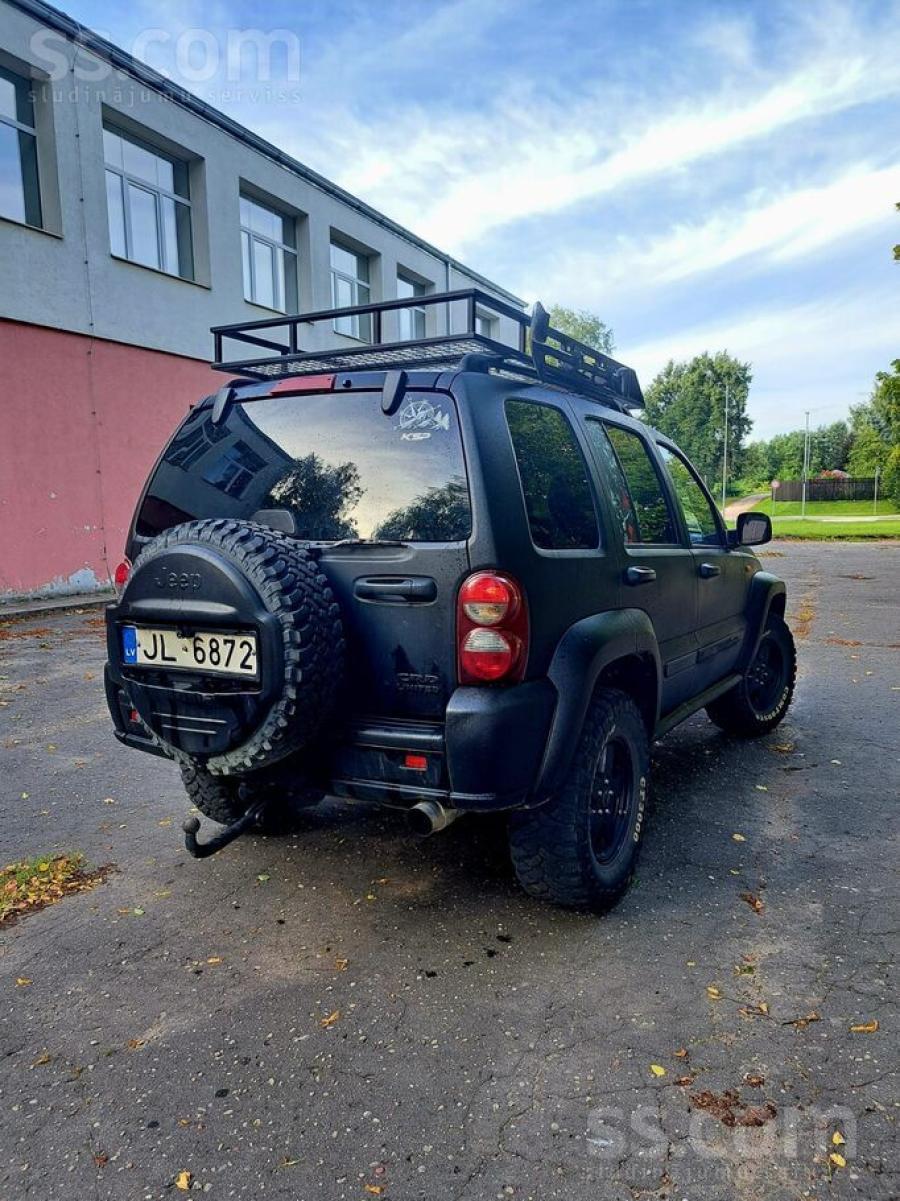 Melns Jeep Cherokee 2005 Kuldīga, ar dzinēja tilpumu 2.80 L un nobraukumu 301 tūkst. km par 4500 €, foto 7 vietnē AUTOMOTO.COM.LV
