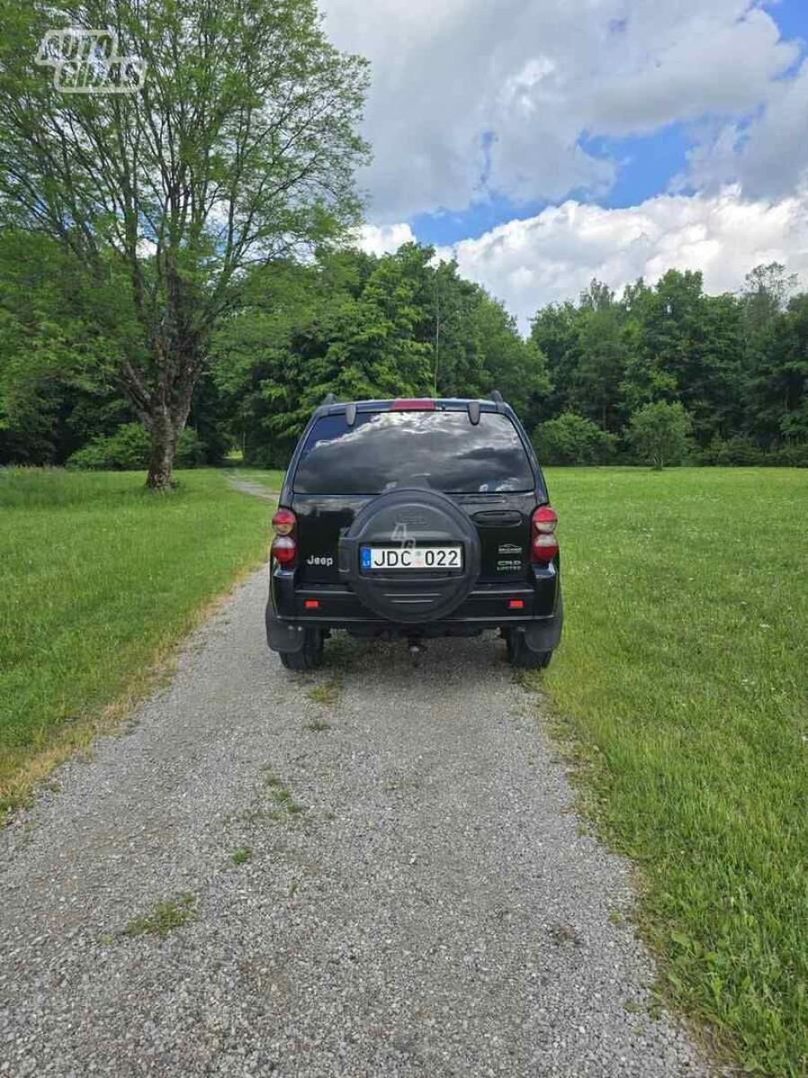 Melns Jeep Cherokee 2006 Rietavas, ar dzinēja tilpumu 2.80 L un nobraukumu 291 tūkst. km par 4000 €, foto 3 vietnē AUTOMOTO.COM.LV