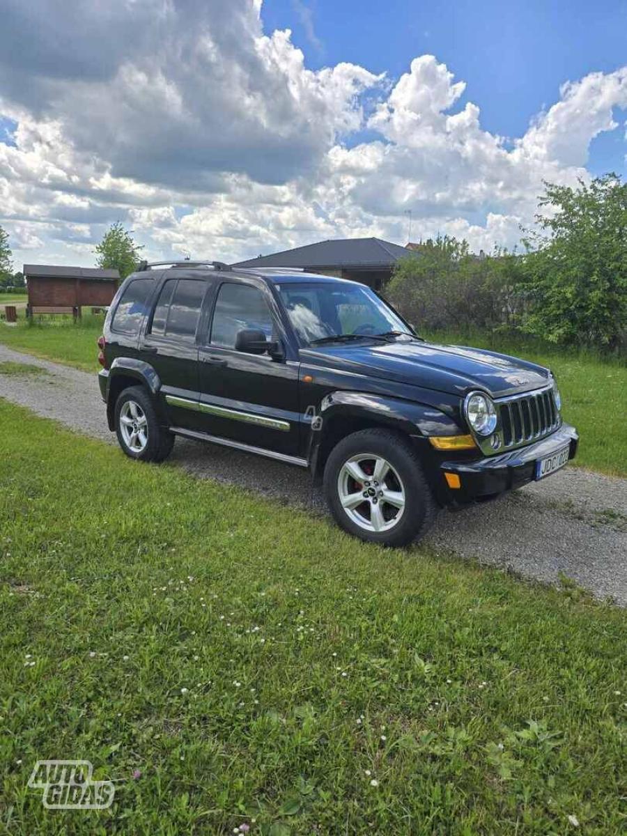 Melns Jeep Cherokee 2006 Rietavas, ar dzinēja tilpumu 2.80 L un nobraukumu 291 tūkst. km par 4000 €, foto 4 vietnē AUTOMOTO.COM.LV