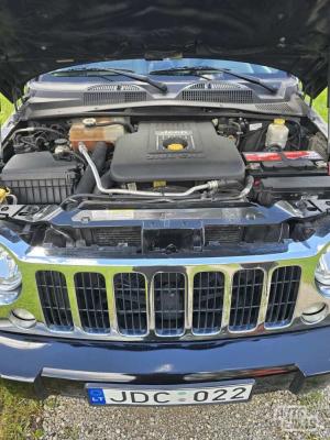 Melns Jeep Cherokee 2006 Rietavas, ar dzinēja tilpumu 2.80 L un nobraukumu 291 tūkst. km par 4000 €, foto 6 vietnē AUTOMOTO.COM.LV