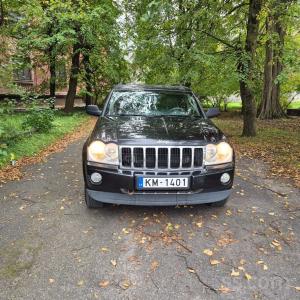 Black Jeep Cherokee 2006 in Riga, with an engine capacity of 3.00 L and mileage of 252 thousand km for 3000 €, photo 11 on AUTOMOTO.COM.LV