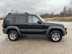 Melns Jeep Cherokee 2007 Tukums, ar dzinēja tilpumu 2.80 L un nobraukumu 168 tūkst. km par 5750 €, foto 4 vietnē AUTOMOTO.COM.LV