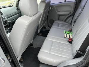 Melns Jeep Cherokee 2007 Tukums, ar dzinēja tilpumu 2.80 L un nobraukumu 163 tūkst. km par 5500 €, foto 10 vietnē AUTOMOTO.COM.LV