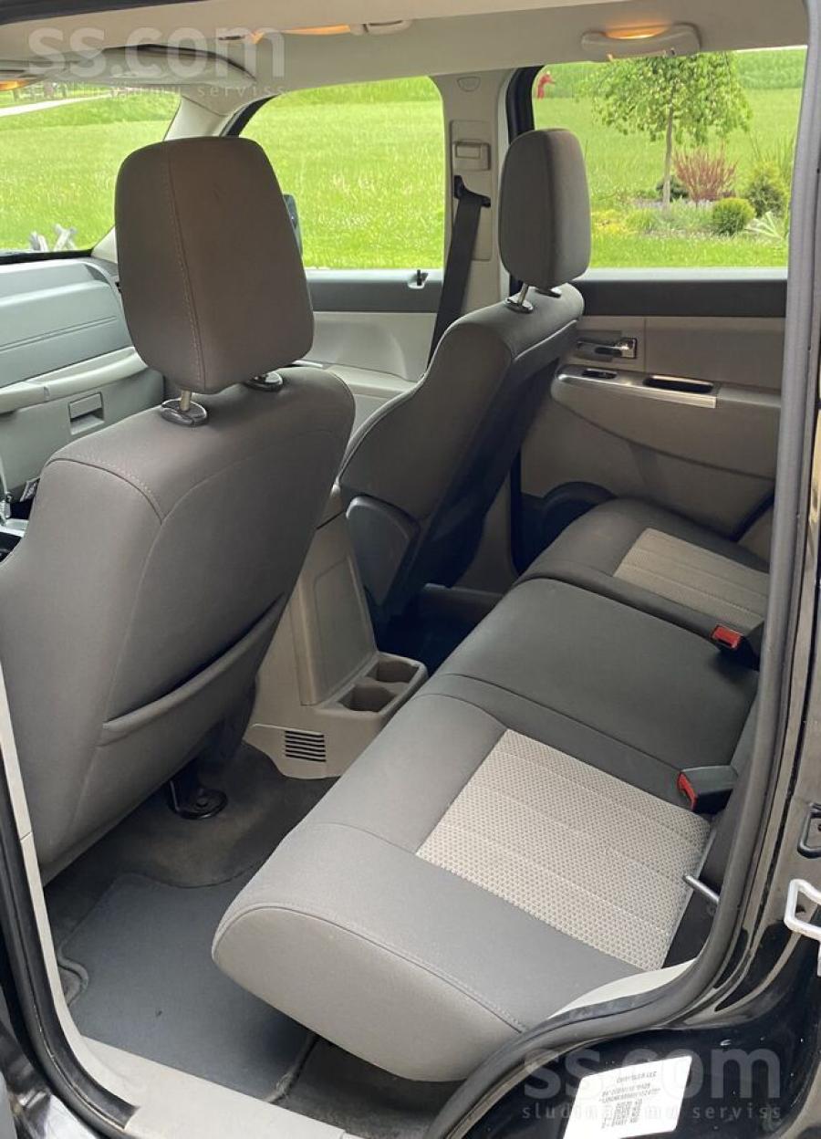 Melns Jeep Cherokee 2008 Cēsis, ar dzinēja tilpumu 2.80 L un nobraukumu 345 tūkst. km par 5500 €, foto 11 vietnē AUTOMOTO.COM.LV