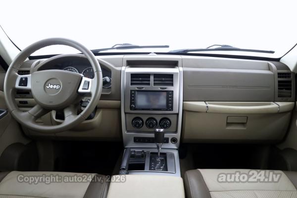 Melns Jeep Cherokee 2009 Tallina, ar dzinēja tilpumu 2.80 L un nobraukumu 279 tūkst. km par 4499 €, foto 5 vietnē AUTOMOTO.COM.LV