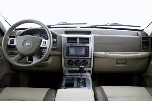 Melns Jeep Cherokee 2009 Tallina, ar dzinēja tilpumu 2.80 L un nobraukumu 279 tūkst. km par 3999 €, foto 13 vietnē AUTOMOTO.COM.LV