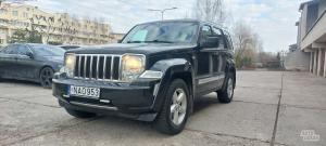 Black Jeep Cherokee 2010 in Vilnius, with an engine capacity of 2.80 L and mileage of 245 thousand km for 4500 €, photo 2 on AUTOMOTO.COM.LV