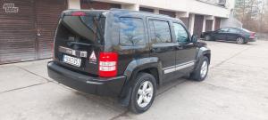 Black Jeep Cherokee 2010 in Vilnius, with an engine capacity of 2.80 L and mileage of 245 thousand km for 4500 €, photo 4 on AUTOMOTO.COM.LV
