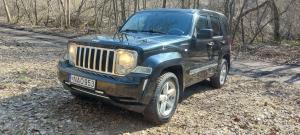 Black Jeep Cherokee 2010 in Vilnius, with an engine capacity of 2.80 L and mileage of 245 thousand km for 4500 €, photo 21 on AUTOMOTO.COM.LV