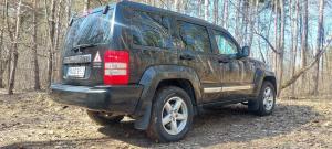 Black Jeep Cherokee 2010 in Vilnius, with an engine capacity of 2.80 L and mileage of 245 thousand km for 4500 €, photo 23 on AUTOMOTO.COM.LV