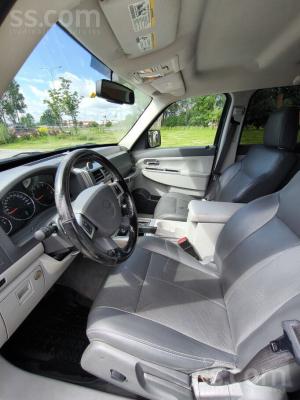 Melns Jeep Cherokee 2010 Rīga, ar dzinēja tilpumu 2.80 L un nobraukumu 225 tūkst. km par 8499 €, foto 10 vietnē AUTOMOTO.COM.LV