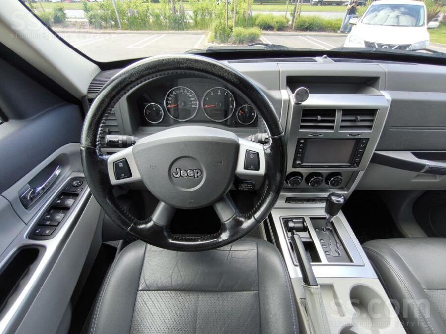 Melns Jeep Cherokee 2010 Rīga, ar dzinēja tilpumu 2.80 L un nobraukumu 225 tūkst. km par 8499 €, foto 18 vietnē AUTOMOTO.COM.LV
