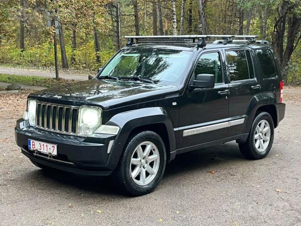 Джип Чероки 2010 в Рига на AUTOMOTO.COM.LV Черный Джип Чероки 2010 в Рига, объемом двигателя 2.80 л и пробегом 0 тыс. км за 7899 €, фото 1 на AUTOMOTO.COM.LV