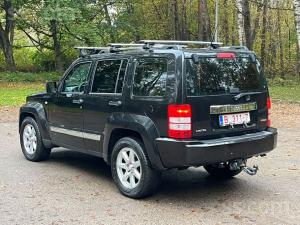 Melns Jeep Cherokee 2010 Rīga, ar dzinēja tilpumu 2.80 L un nobraukumu 0 tūkst. km par 7899 €, foto 4 vietnē AUTOMOTO.COM.LV