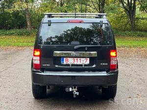 Melns Jeep Cherokee 2010 Rīga, ar dzinēja tilpumu 2.80 L un nobraukumu 0 tūkst. km par 7899 €, foto 5 vietnē AUTOMOTO.COM.LV