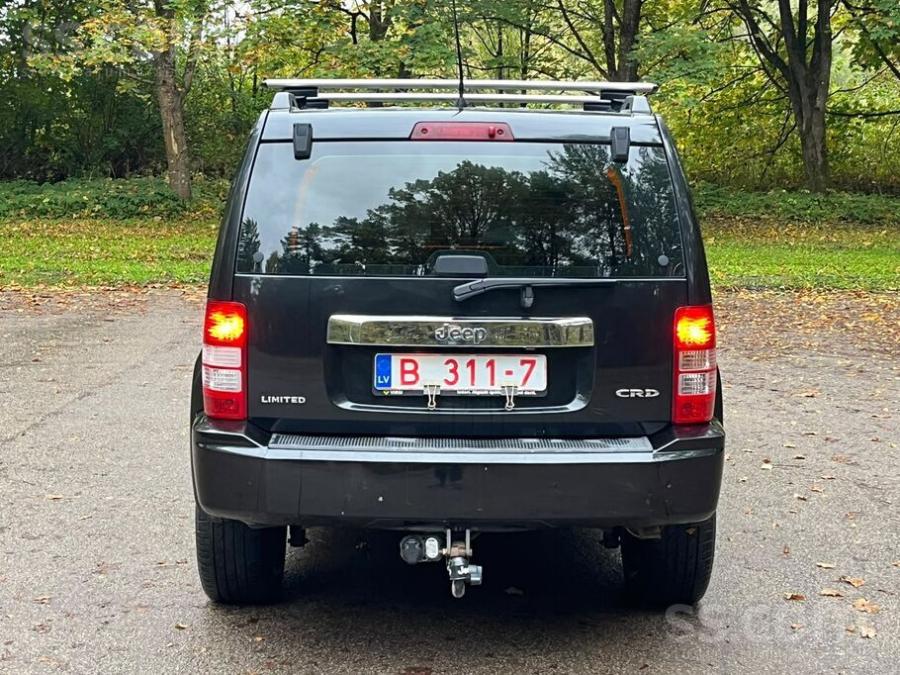 Melns Jeep Cherokee 2010 Rīga, ar dzinēja tilpumu 2.80 L un nobraukumu 0 tūkst. km par 7899 €, foto 5 vietnē AUTOMOTO.COM.LV