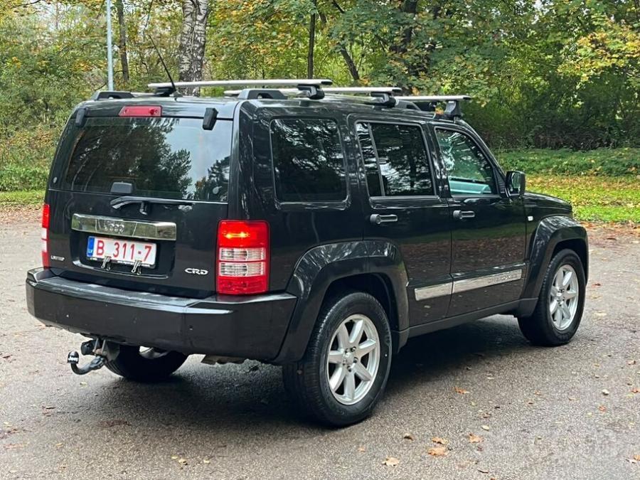 Melns Jeep Cherokee 2010 Rīga, ar dzinēja tilpumu 2.80 L un nobraukumu 0 tūkst. km par 7899 €, foto 6 vietnē AUTOMOTO.COM.LV