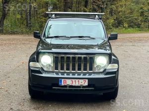 Melns Jeep Cherokee 2010 Rīga, ar dzinēja tilpumu 2.80 L un nobraukumu 0 tūkst. km par 7899 €, foto 9 vietnē AUTOMOTO.COM.LV