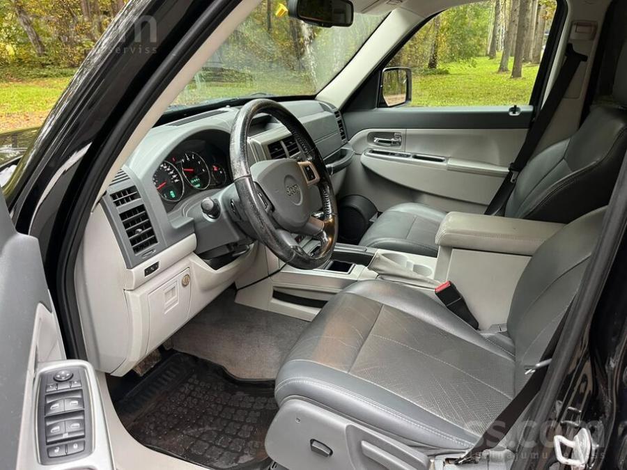 Melns Jeep Cherokee 2010 Rīga, ar dzinēja tilpumu 2.80 L un nobraukumu 0 tūkst. km par 7899 €, foto 10 vietnē AUTOMOTO.COM.LV
