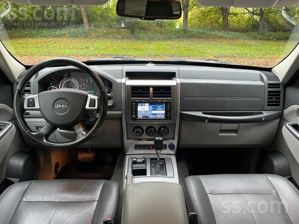 Джип Чероки 2010 в Рига на AUTOMOTO.COM.LV Черный Джип Чероки 2010 в Рига, объемом двигателя 2.80 л и пробегом 0 тыс. км за 7899 €, фото 11 на AUTOMOTO.COM.LV