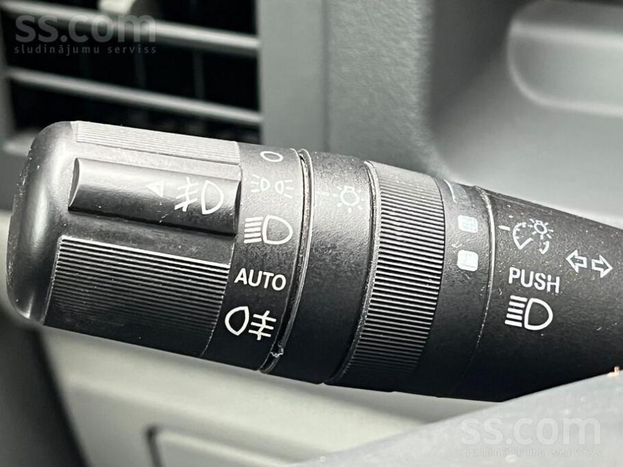 Melns Jeep Cherokee 2010 Rīga, ar dzinēja tilpumu 2.80 L un nobraukumu 0 tūkst. km par 7899 €, foto 15 vietnē AUTOMOTO.COM.LV