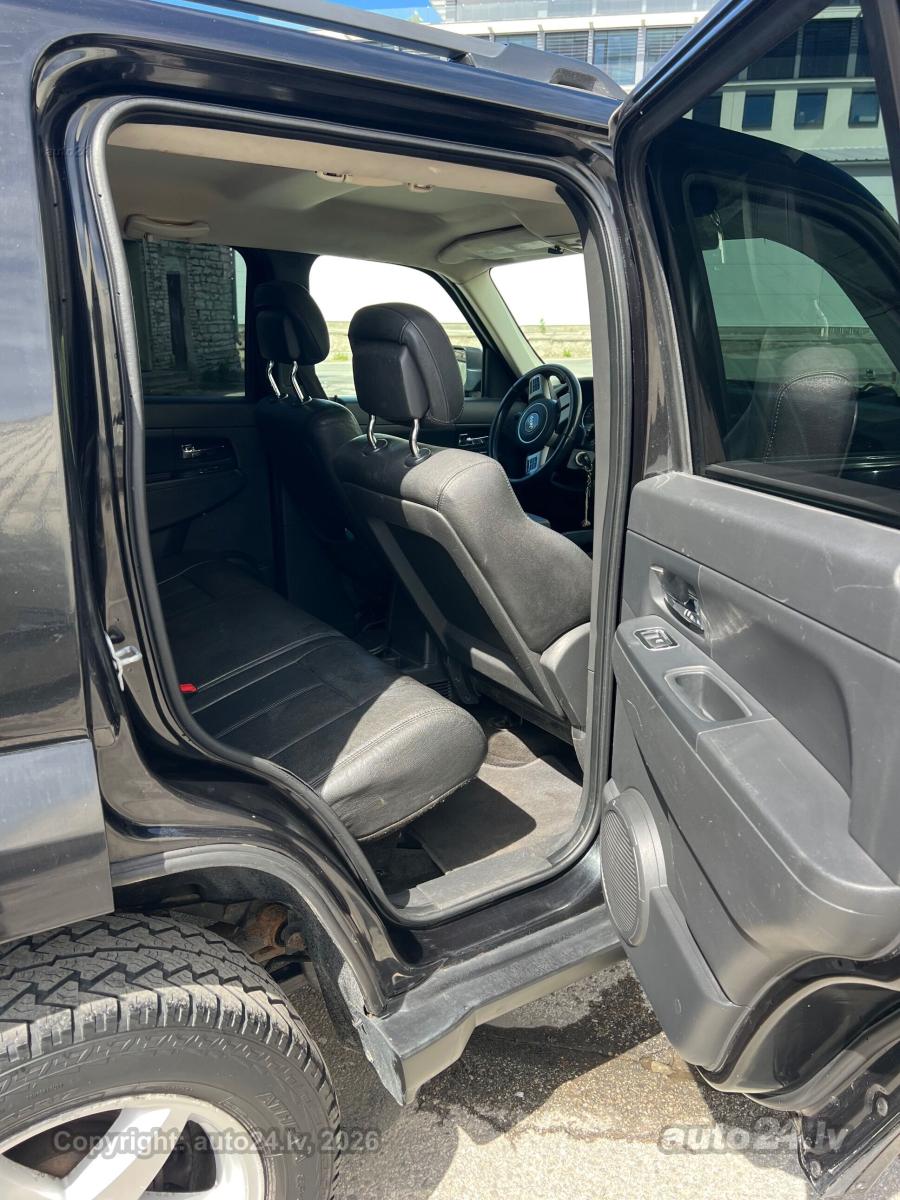 Melns Jeep Cherokee 2011 Tallina, ar dzinēja tilpumu 2.80 L un nobraukumu 285 tūkst. km par 7100 €, foto 8 vietnē AUTOMOTO.COM.LV
