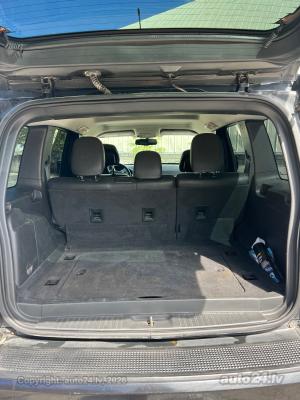 Melns Jeep Cherokee 2011 Tallina, ar dzinēja tilpumu 2.80 L un nobraukumu 285 tūkst. km par 7100 €, foto 10 vietnē AUTOMOTO.COM.LV