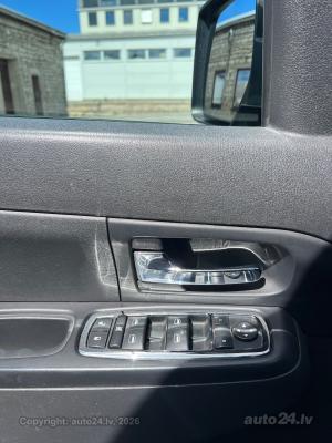 Melns Jeep Cherokee 2011 Tallina, ar dzinēja tilpumu 2.80 L un nobraukumu 285 tūkst. km par 7100 €, foto 15 vietnē AUTOMOTO.COM.LV