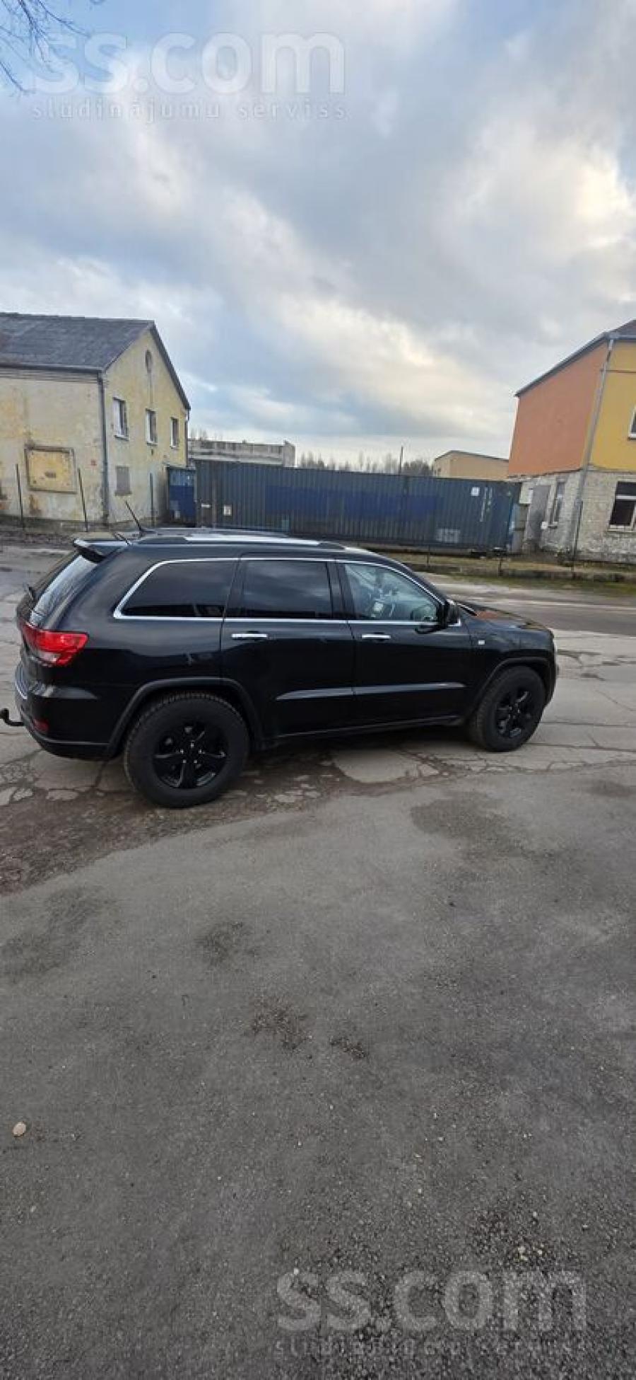 Melns Jeep Cherokee 2012 Rīga, ar dzinēja tilpumu 3.00 L un nobraukumu 269 tūkst. km par 10500 €, foto 11 vietnē AUTOMOTO.COM.LV