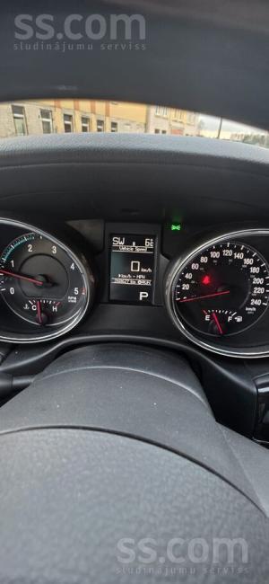Melns Jeep Cherokee 2012 Rīga, ar dzinēja tilpumu 3.00 L un nobraukumu 269 tūkst. km par 10500 €, foto 12 vietnē AUTOMOTO.COM.LV