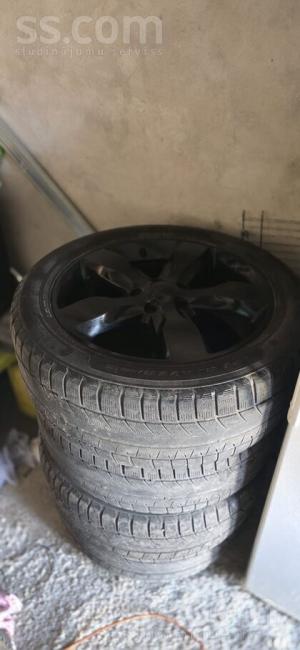 Melns Jeep Cherokee 2012 Rīga, ar dzinēja tilpumu 3.00 L un nobraukumu 269 tūkst. km par 10500 €, foto 14 vietnē AUTOMOTO.COM.LV