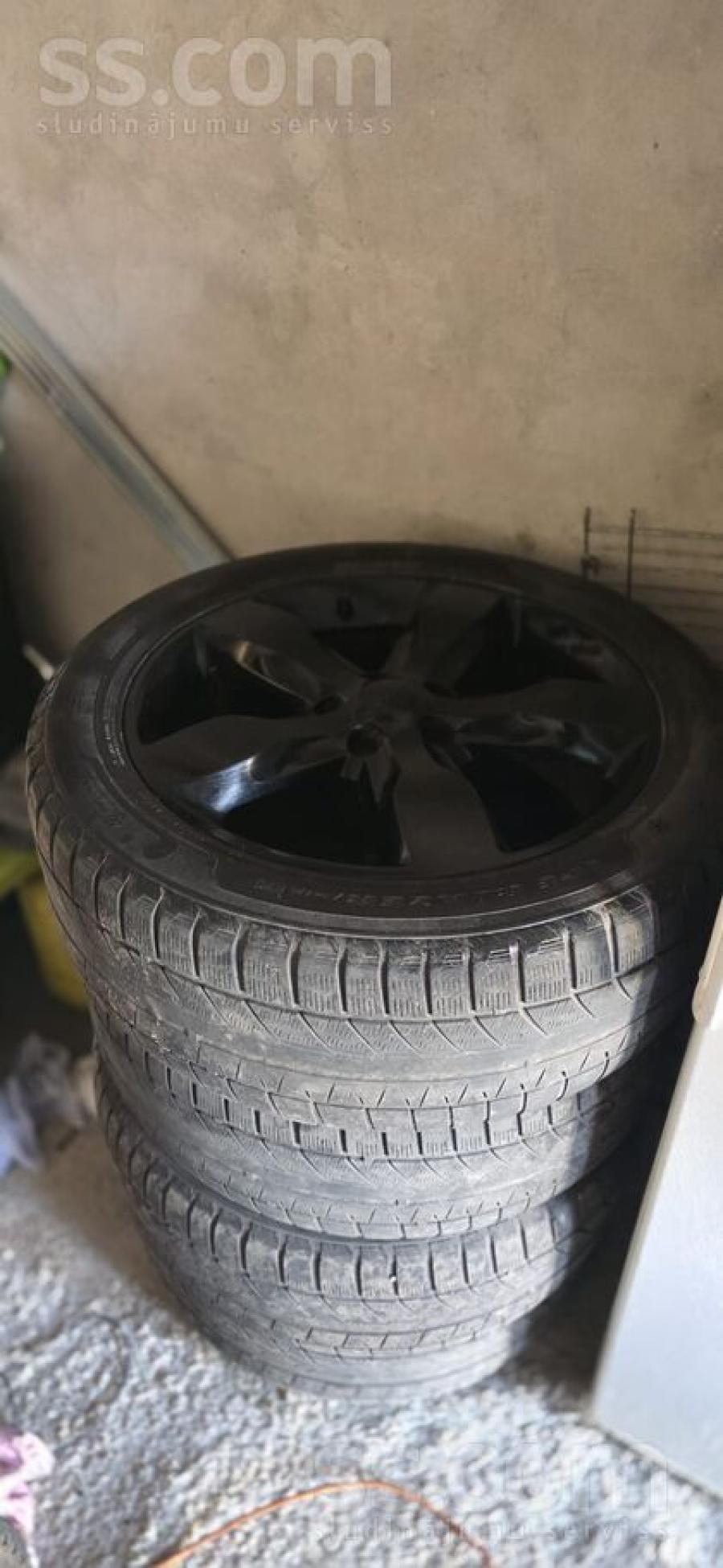 Melns Jeep Cherokee 2012 Rīga, ar dzinēja tilpumu 3.00 L un nobraukumu 269 tūkst. km par 10500 €, foto 14 vietnē AUTOMOTO.COM.LV
