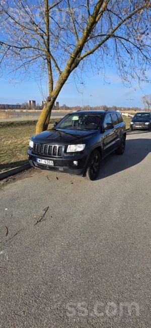 Melns Jeep Cherokee 2012 Rīga, ar dzinēja tilpumu 3.00 L un nobraukumu 269 tūkst. km par 10500 €, foto 25 vietnē AUTOMOTO.COM.LV