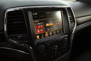 Melns Jeep Cherokee 2014 Jelgava, ar dzinēja tilpumu 3.00 L un nobraukumu 173 tūkst. km par 16000 €, foto 15 vietnē AUTOMOTO.COM.LV