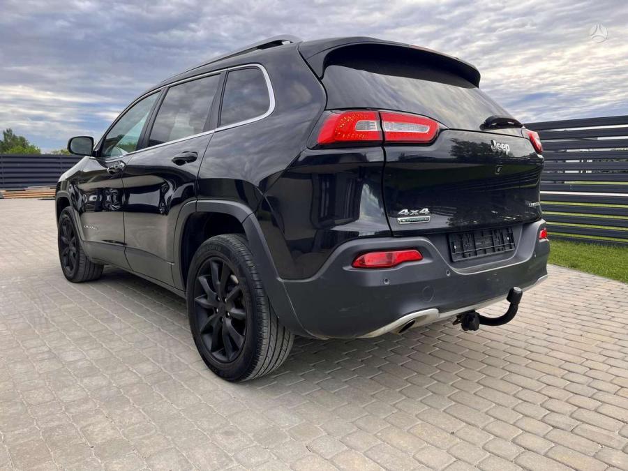 Melns Jeep Cherokee 2014 Kauņa, ar dzinēja tilpumu 1.96 L un nobraukumu 291 tūkst. km par 7700 €, foto 4 vietnē AUTOMOTO.COM.LV