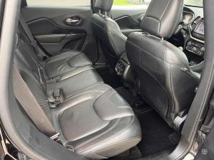 Melns Jeep Cherokee 2014 Kauņa, ar dzinēja tilpumu 1.96 L un nobraukumu 291 tūkst. km par 7700 €, foto 11 vietnē AUTOMOTO.COM.LV