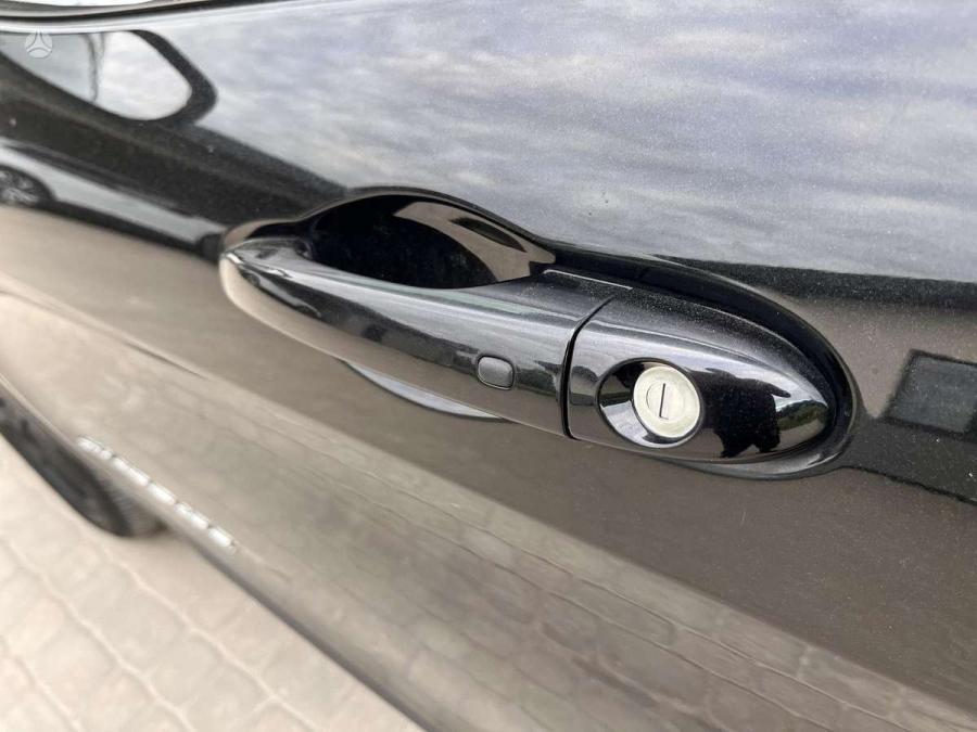 Melns Jeep Cherokee 2014 Kauņa, ar dzinēja tilpumu 1.96 L un nobraukumu 291 tūkst. km par 7700 €, foto 12 vietnē AUTOMOTO.COM.LV