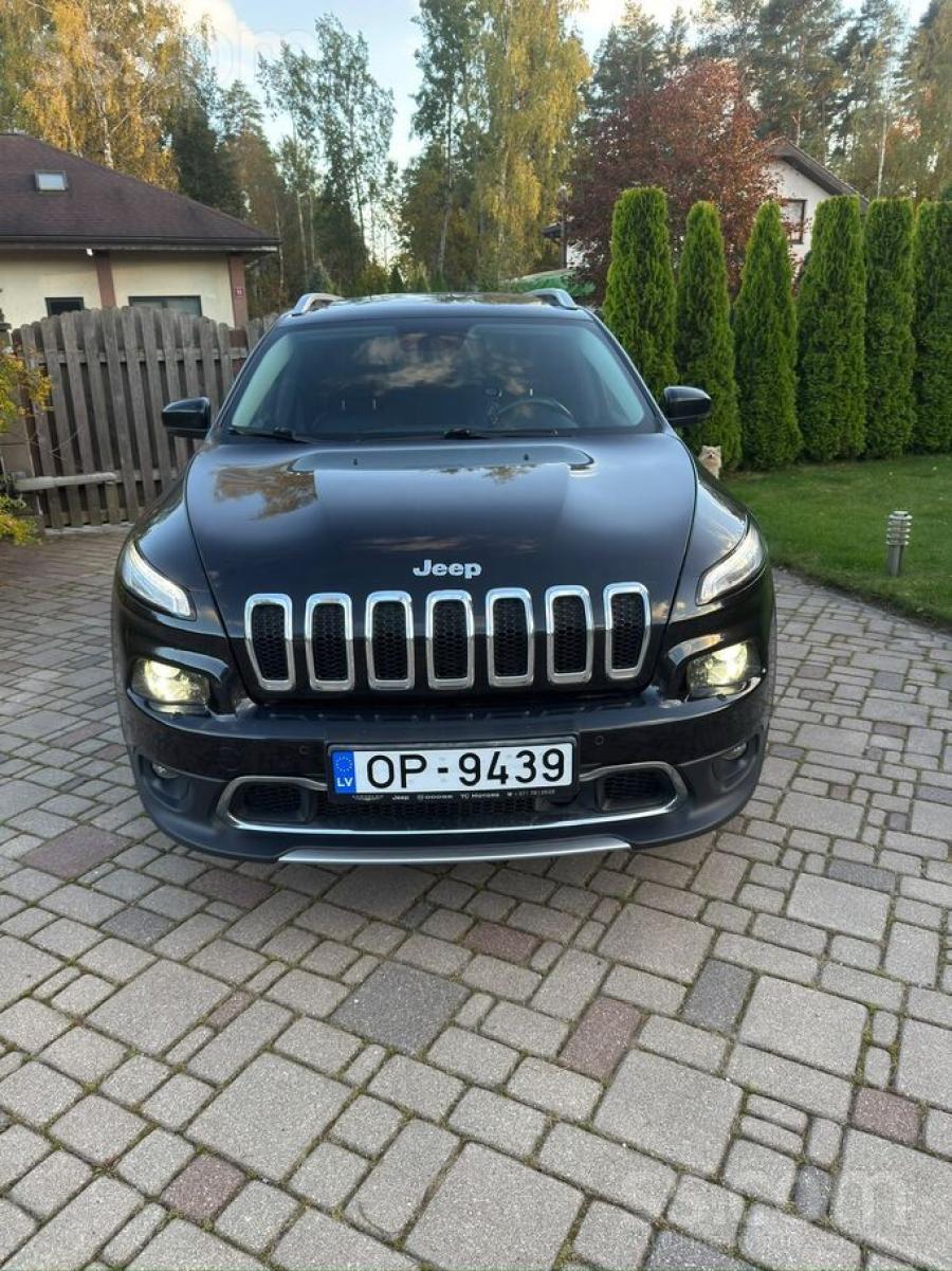 Melns Jeep Cherokee 2014 Rīga, ar dzinēja tilpumu 2.00 L un nobraukumu 187 tūkst. km par 9500 €, foto 1 vietnē AUTOMOTO.COM.LV