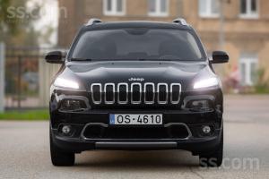 Melns Jeep Cherokee 2014 Jelgava, ar dzinēja tilpumu 2.00 L un nobraukumu 247 tūkst. km par 8590 €, foto 3 vietnē AUTOMOTO.COM.LV