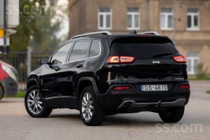 Melns Jeep Cherokee 2014 Jelgava, ar dzinēja tilpumu 2.00 L un nobraukumu 247 tūkst. km par 8590 €, foto 6 vietnē AUTOMOTO.COM.LV