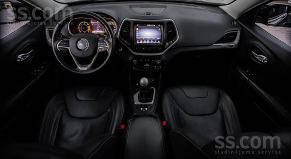 Melns Jeep Cherokee 2014 Jelgava, ar dzinēja tilpumu 2.00 L un nobraukumu 247 tūkst. km par 8590 €, foto 10 vietnē AUTOMOTO.COM.LV