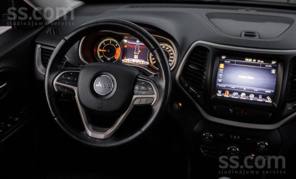 Melns Jeep Cherokee 2014 Jelgava, ar dzinēja tilpumu 2.00 L un nobraukumu 247 tūkst. km par 8590 €, foto 11 vietnē AUTOMOTO.COM.LV