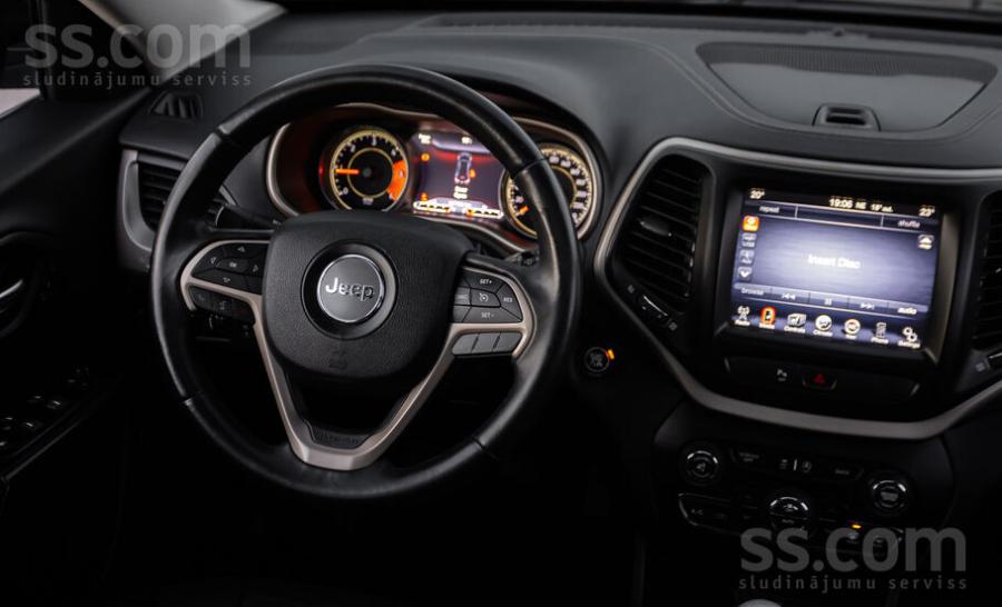 Melns Jeep Cherokee 2014 Jelgava, ar dzinēja tilpumu 2.00 L un nobraukumu 247 tūkst. km par 8590 €, foto 11 vietnē AUTOMOTO.COM.LV