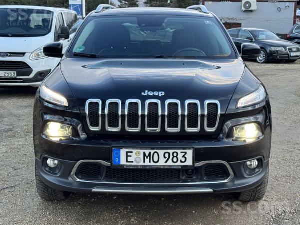 Black Jeep Cherokee 2015 in Riga, with an engine capacity of 2.00 L and mileage of 0 thousand km for 11900 €, photo 3 on AUTOMOTO.COM.LV